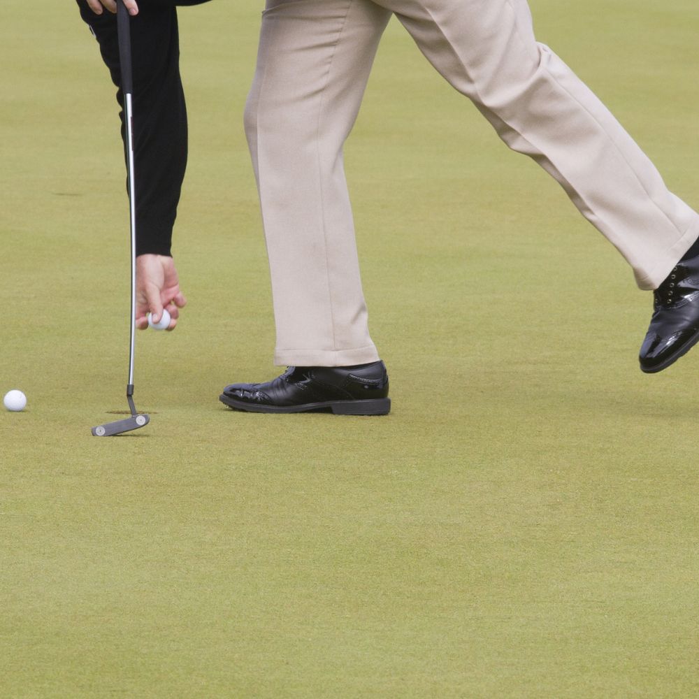 How to Properly Use Golf Ball Markers to Improve Your Game – YingDuJia